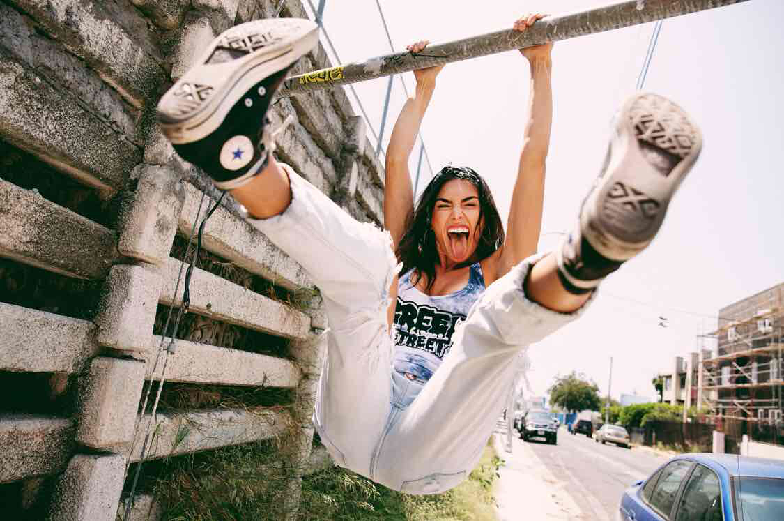 Cameo - Nikki Howard