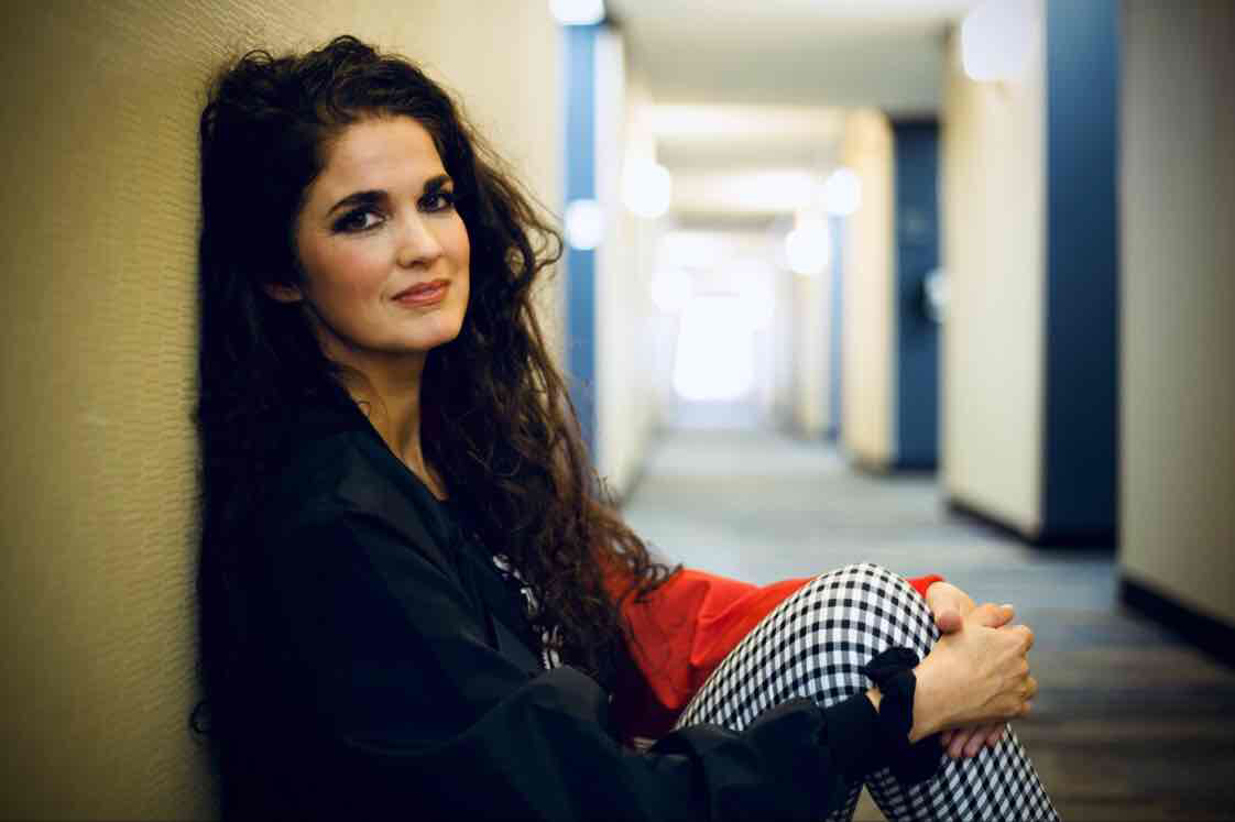 Cameo - Susan Holloway