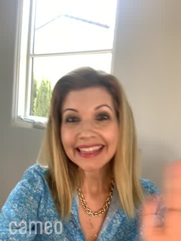 Cameo - Susan Yeagley